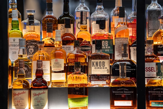How To Build Your Whiskey Collection: A Beginner’s Guide – The Whiskey ...